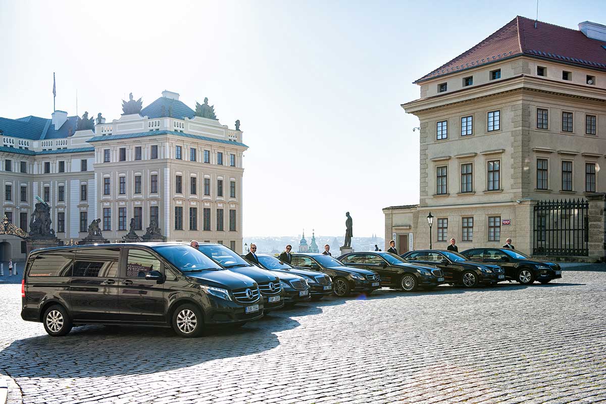 ประโยชน์ของการจองล่วงหน้า – Prague Airport Shuttle – การเดินทางไปกลับ ...